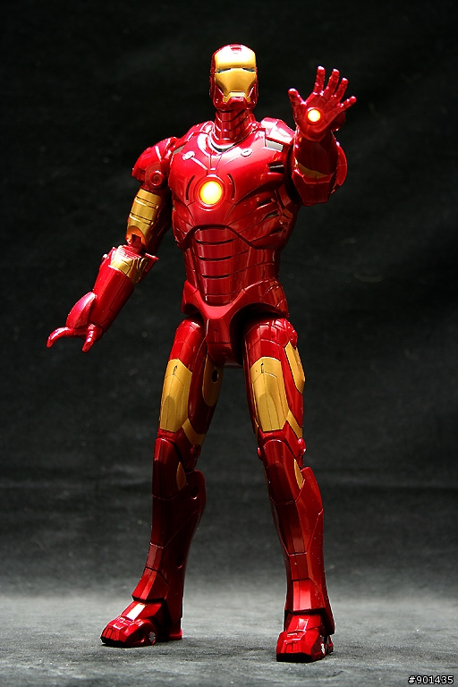 鋼鐵人 IRON MAN 電影系列商品 新貨補上了 再發第二彈有錢也買不到的1:1真人大小模型 - Mobile01