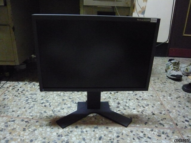 [開箱報告]EIZO FlexScan S2231W 美工繪圖好幫手 - Mobile01