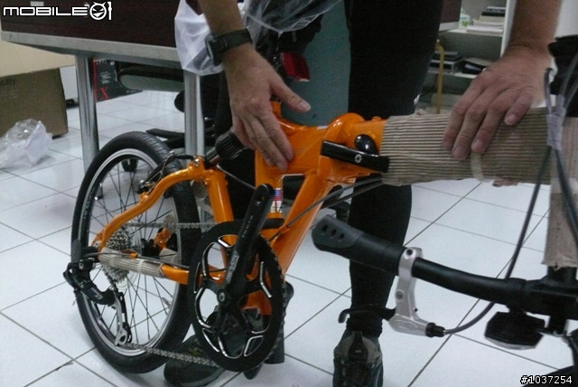 [分享]芒果黃 DAHON JP8開箱照片 - Mobile01