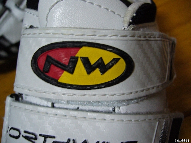 {分享文}NorthWave Aerator 3V Cycling Shoe 鐵網式進氣孔卡鞋 - Mobile01