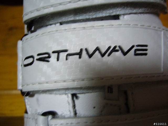 {分享文}NorthWave Aerator 3V Cycling Shoe 鐵網式進氣孔卡鞋 - Mobile01