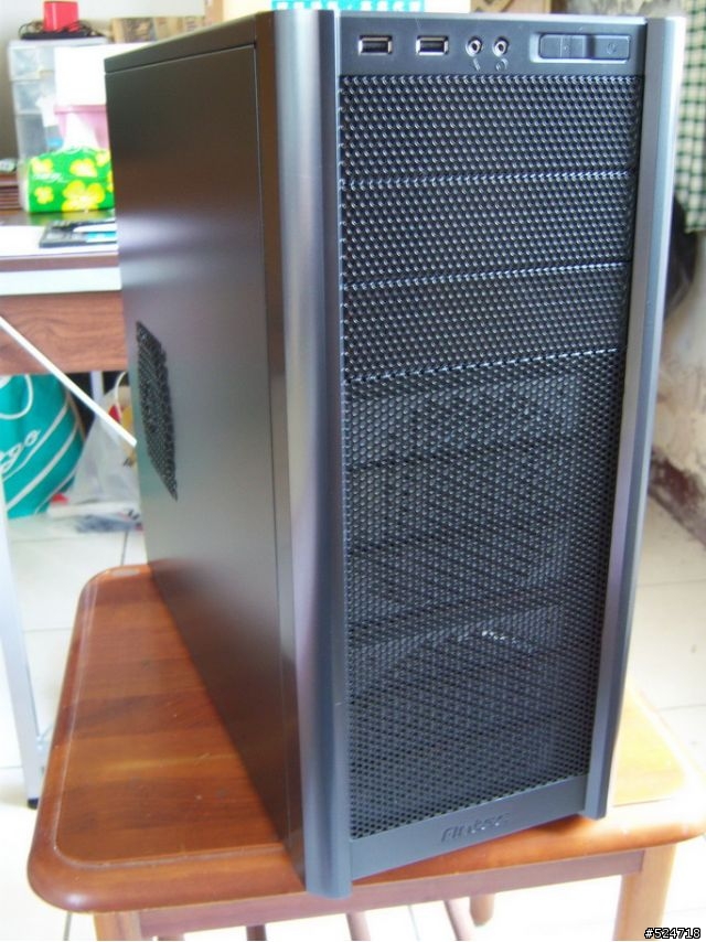 [開箱]Antec G300 新手不專業開箱 - Mobile01