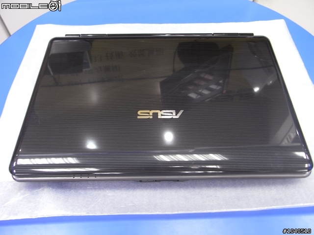 [分享]ASUS華碩新款F83VF簡單開箱 - Mobile01