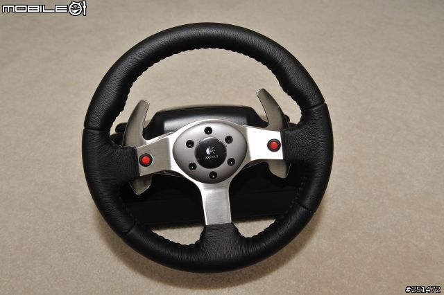 Logitech G25 Racing Wheel + Playseats Evolution 終極合體!! :D - Mobile01