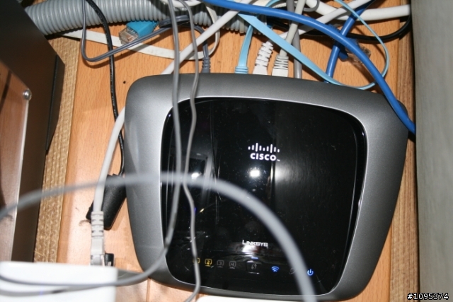 [簡單開箱] Linksys WRT320N - Mobile01