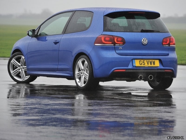Golf gti 輪框!! - Mobile01