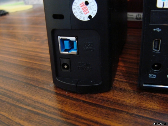 [ 不專業開箱 ] 創見StoreJet 35T3 USB 3.0 2TB 外接硬碟 簡單開箱 - Mobile01