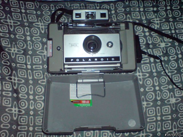 Polaroid 320 - Mobile01