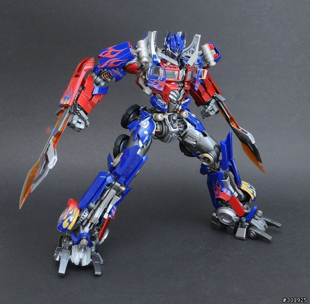[分享] DMK-01 超精細的Optimus Prime - Mobile01