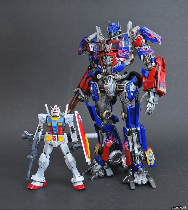 [分享] DMK-01 超精細的Optimus Prime - Mobile01