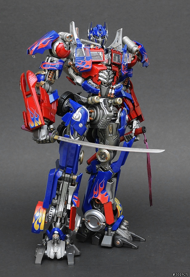 [分享] DMK-01 超精細的Optimus Prime - Mobile01