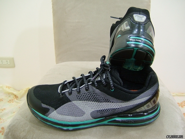 螢光開箱：PUMA 2012 全新 FAAS 800 (特別色系版) - Mobile01