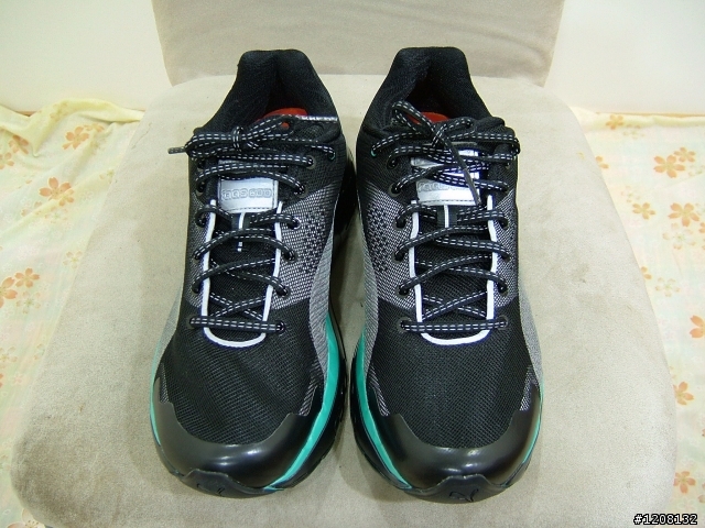 螢光開箱：PUMA 2012 全新 FAAS 800 (特別色系版) - Mobile01