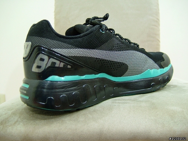 螢光開箱：PUMA 2012 全新 FAAS 800 (特別色系版) - Mobile01