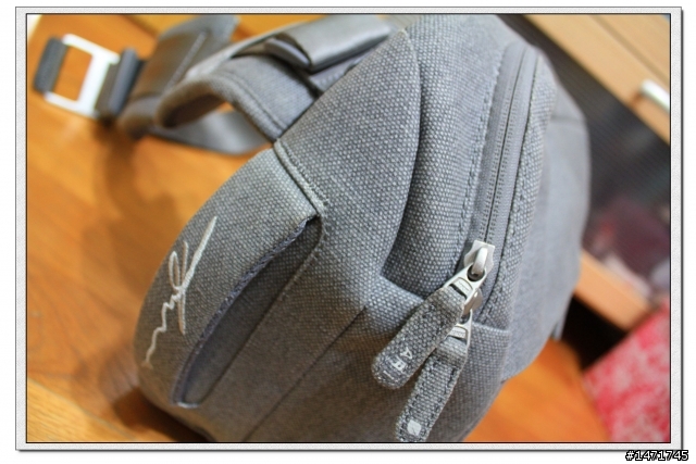 [開箱] 第二咖攝影包 Incase ARI Marcopoulos Camera Bag - Mobile01