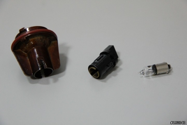 BMW E53 更換光圈燈泡 - Mobile01