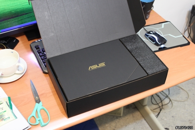 華碩670 DC2 簡易開箱 - Mobile01
