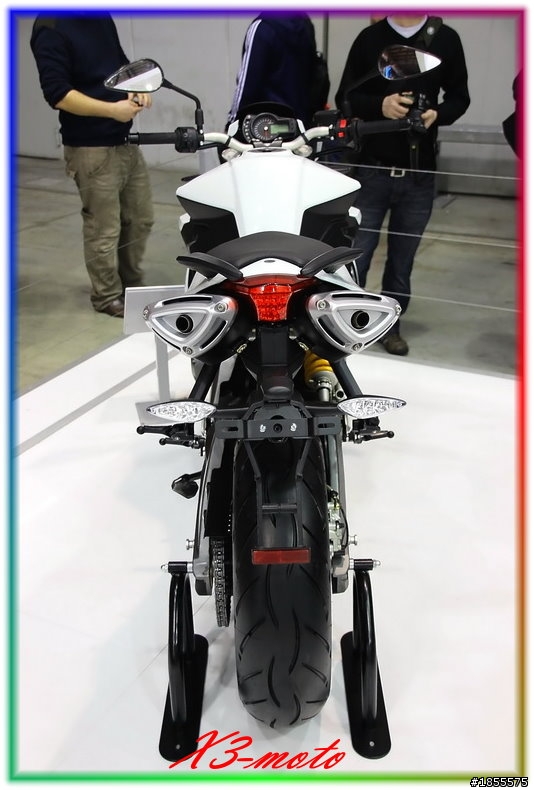 正義大利倍力尼Benelli BN600~599cc即將 - Mobile01