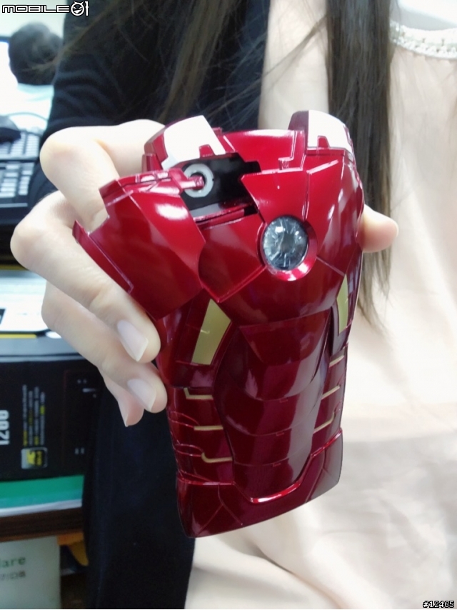 開箱 86Hero IronMan Toy Case for iPhone5 - Mobile01