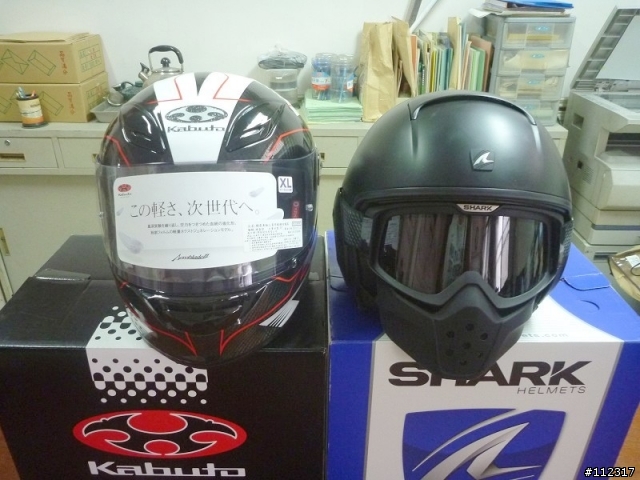 OGK AEROBLADE-IIIR AVANZATE和 SHARK RAW 同時分享 - Mobile01