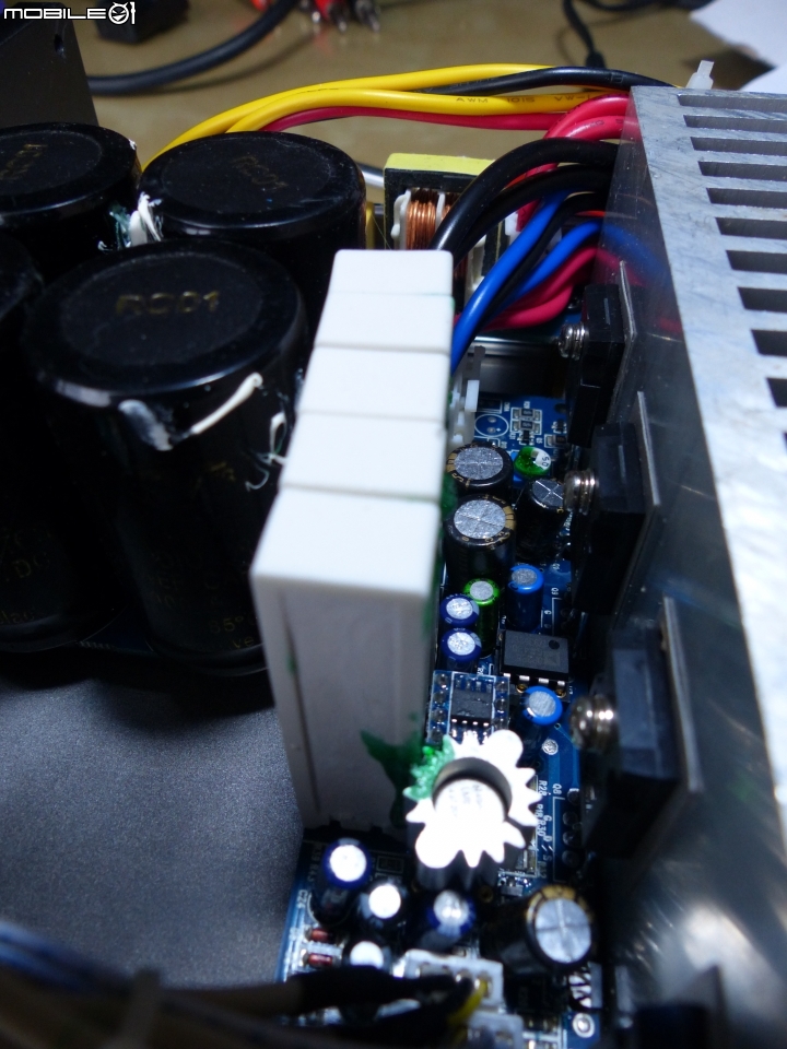 2代AIBBC HF-2050 - Mobile01