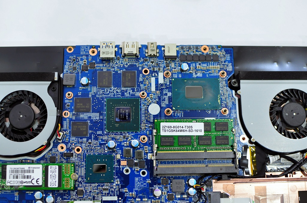 GIGABYTE P16G燒機與遊戲測試 - Mobile01