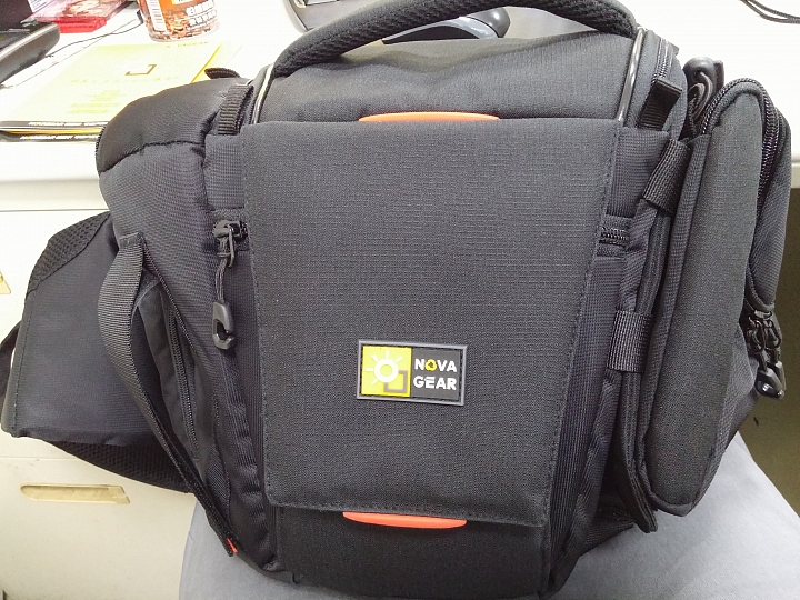 請問有人用過Novagear的單肩後背包嗎？ - Mobile01