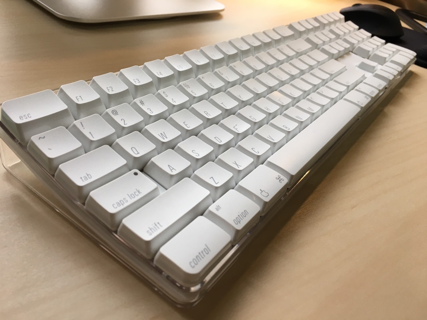 [開箱]Apple G5 無線鍵盤 (A1016) - Mobile01