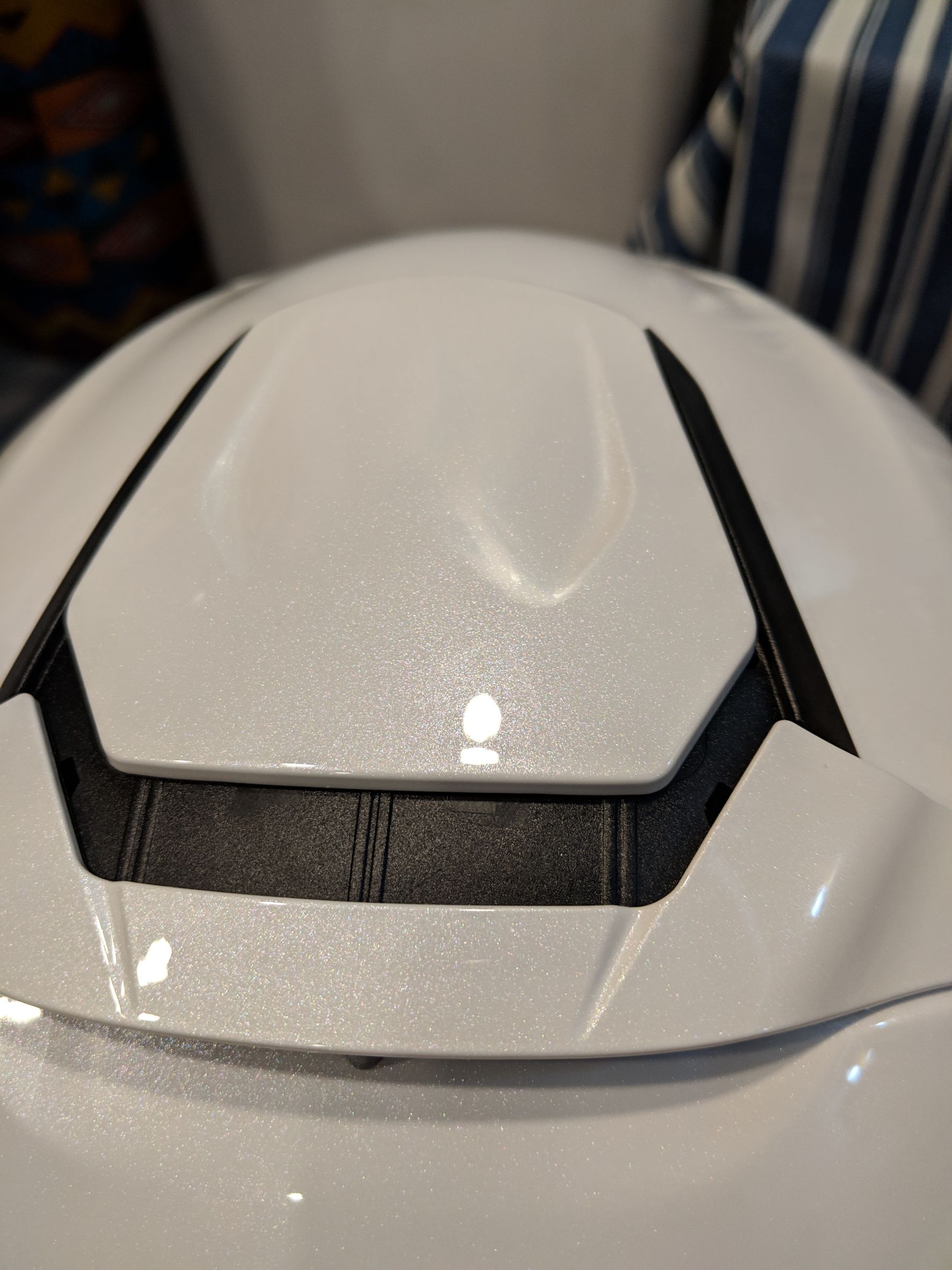 Shoei Neotec 2 white color 白色可樂帽開箱 - Mobile01