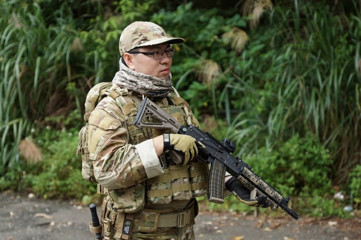 Cyre Precision G4 戰鬥服 - Mobile01