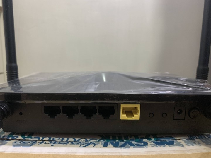 [開箱]最強AC1300全能網霸!!D-Link DIR-853 - Mobile01