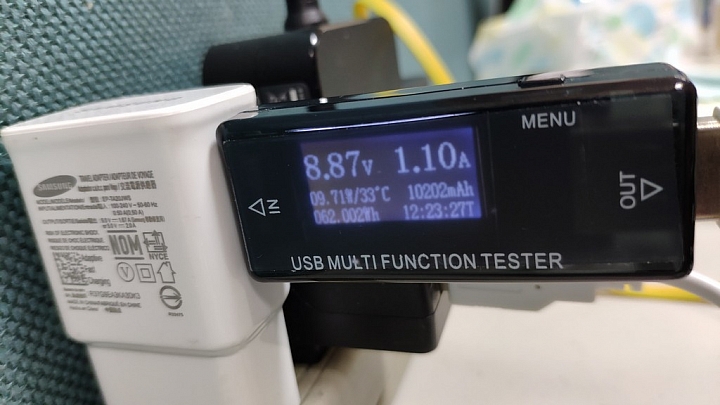 Wyless Power Juice H8 吸盤式無線充電行動電源, 用過無線充電真的會迷上 - Mobile01