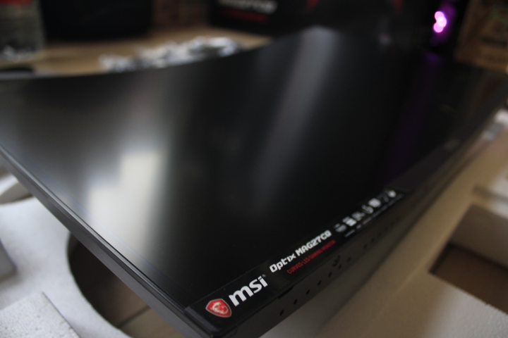 [開箱] MSI Optix MAG27CQ 2K 144HZ電競螢幕 - Mobile01