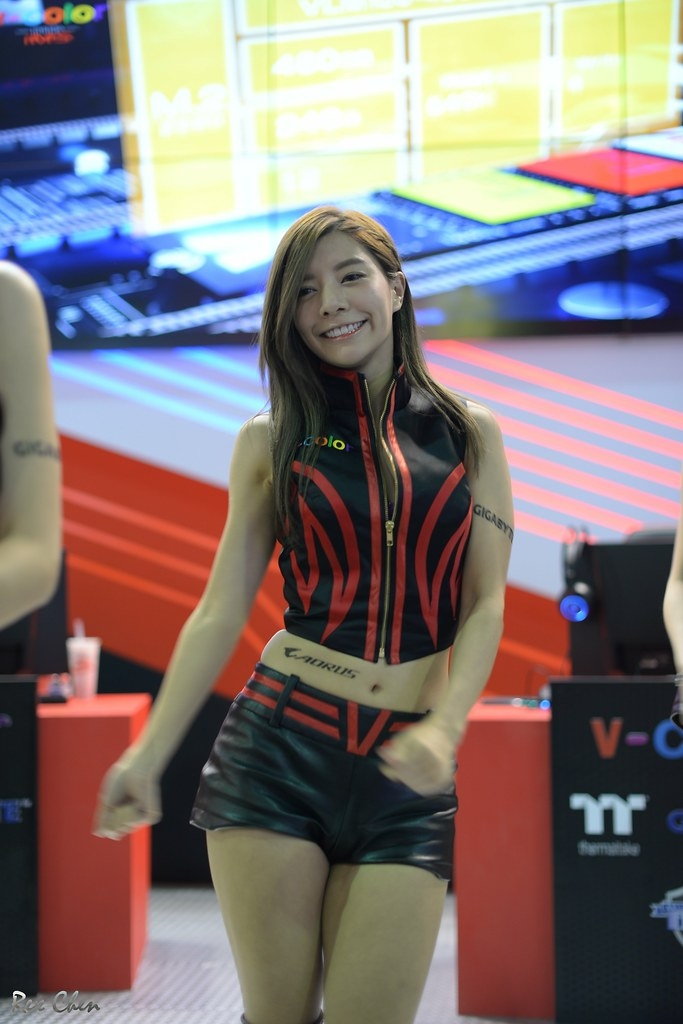 跪求2019 Computex電腦展 show girl IG - Mobile01