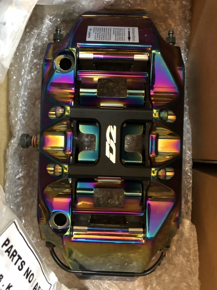 D2 Racing Sport煞車套件開箱 - Mobile01