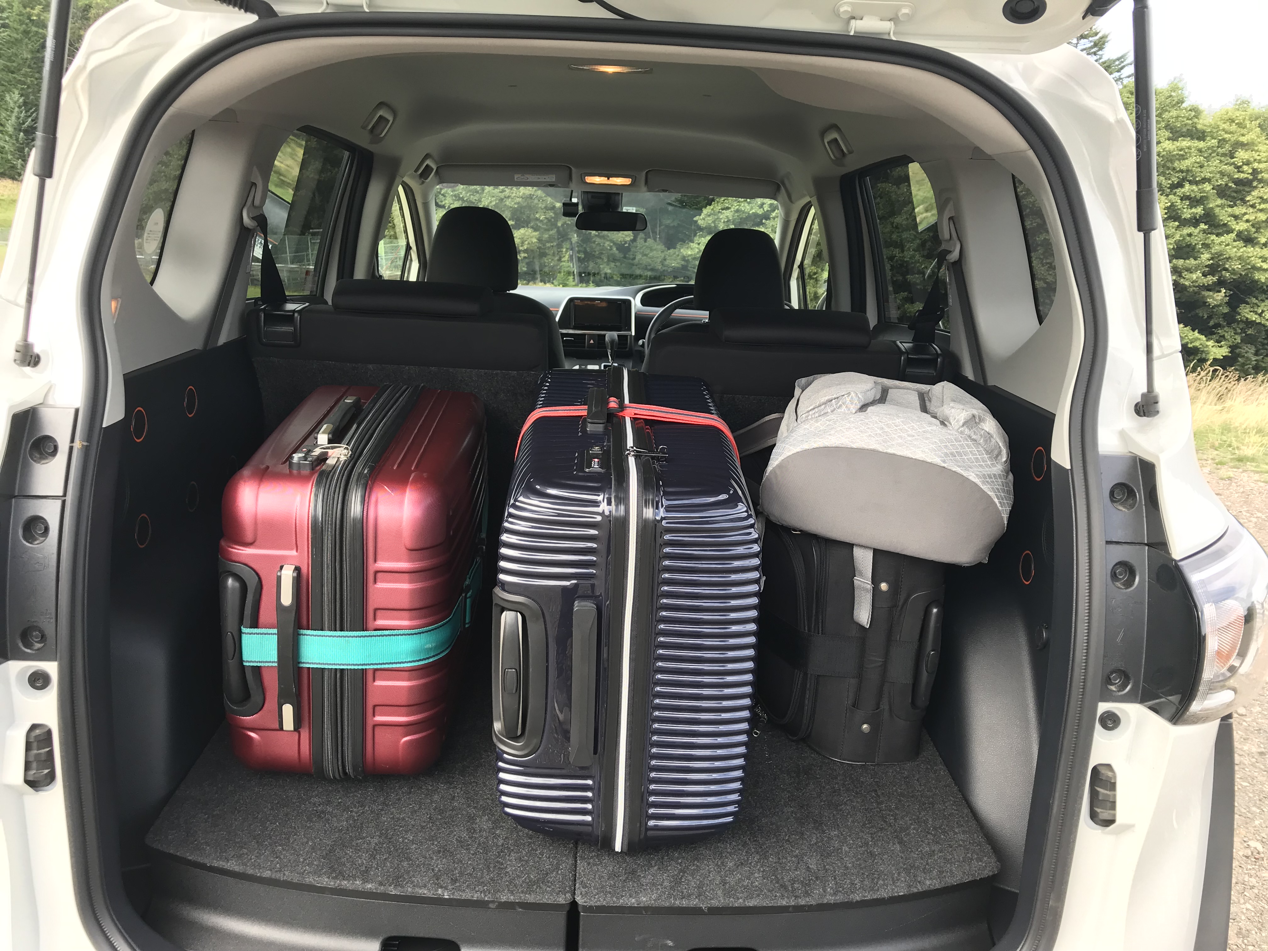 [OTS租車分享] Toyota Sienta Hybrid - Mobile01