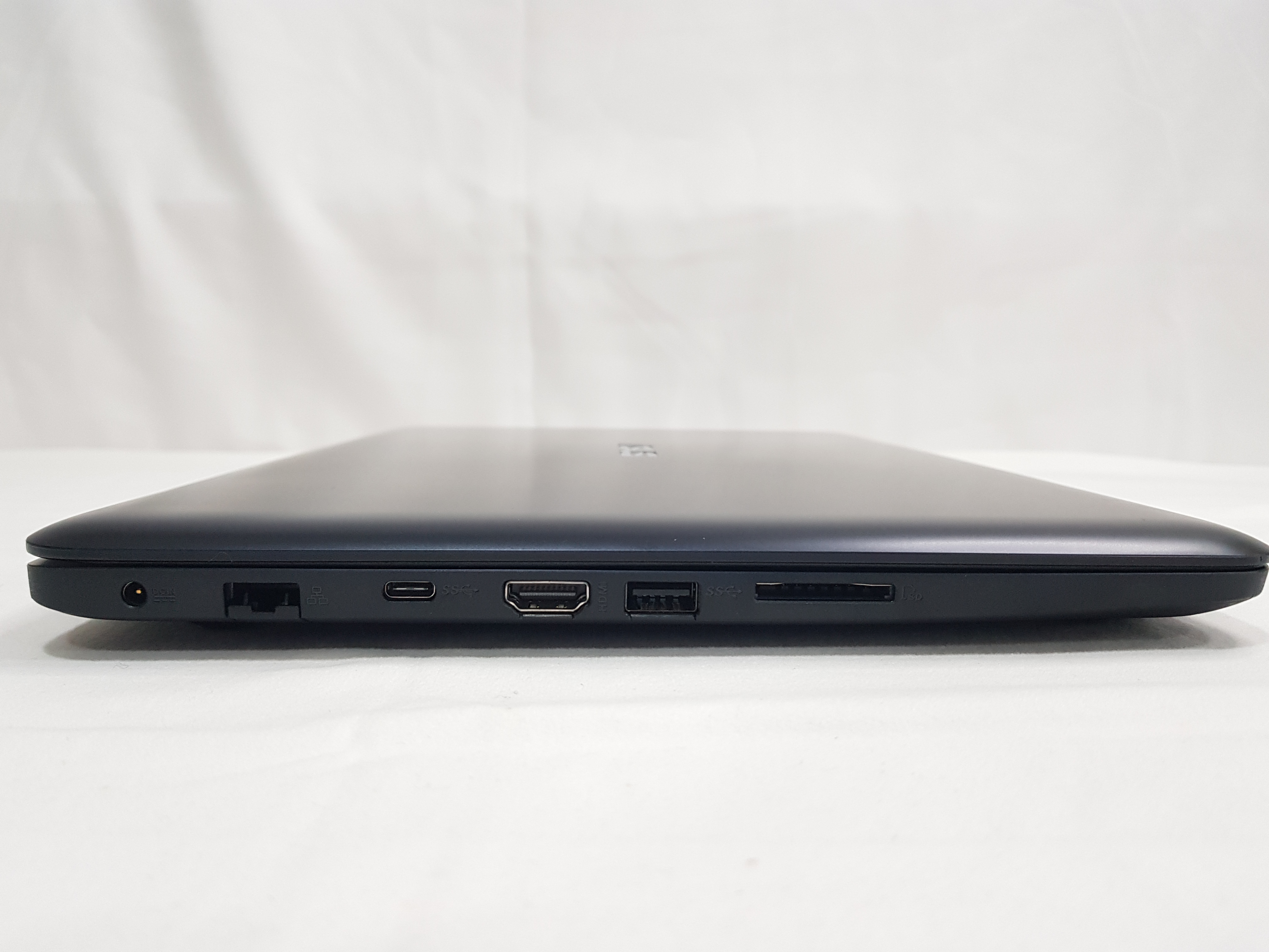 【小宅開箱】ASUS L402Y 就真的只是超級文書筆電了 - Mobile01