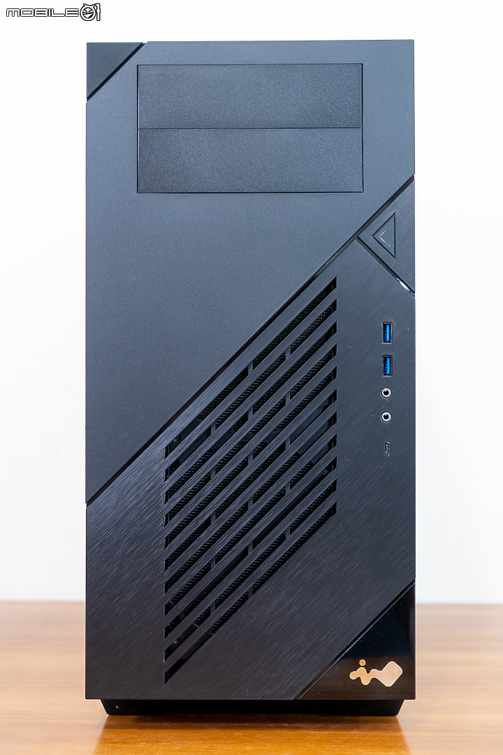 大容量的福音、低調奢華首選 InWin C200 - Mobile01