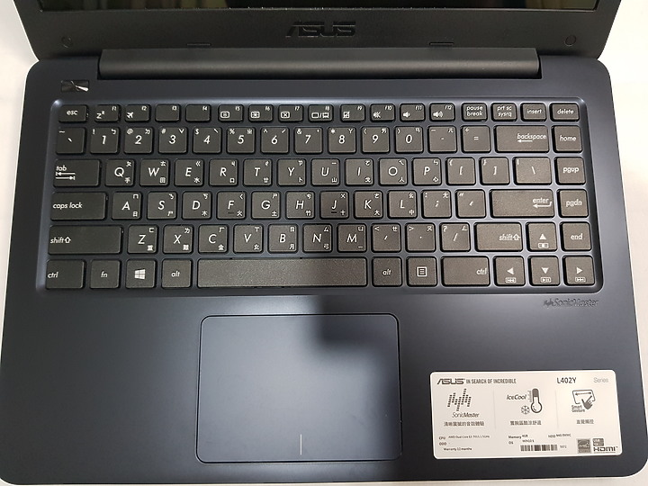 【小宅開箱】ASUS L402Y 就真的只是超級文書筆電了 - Mobile01
