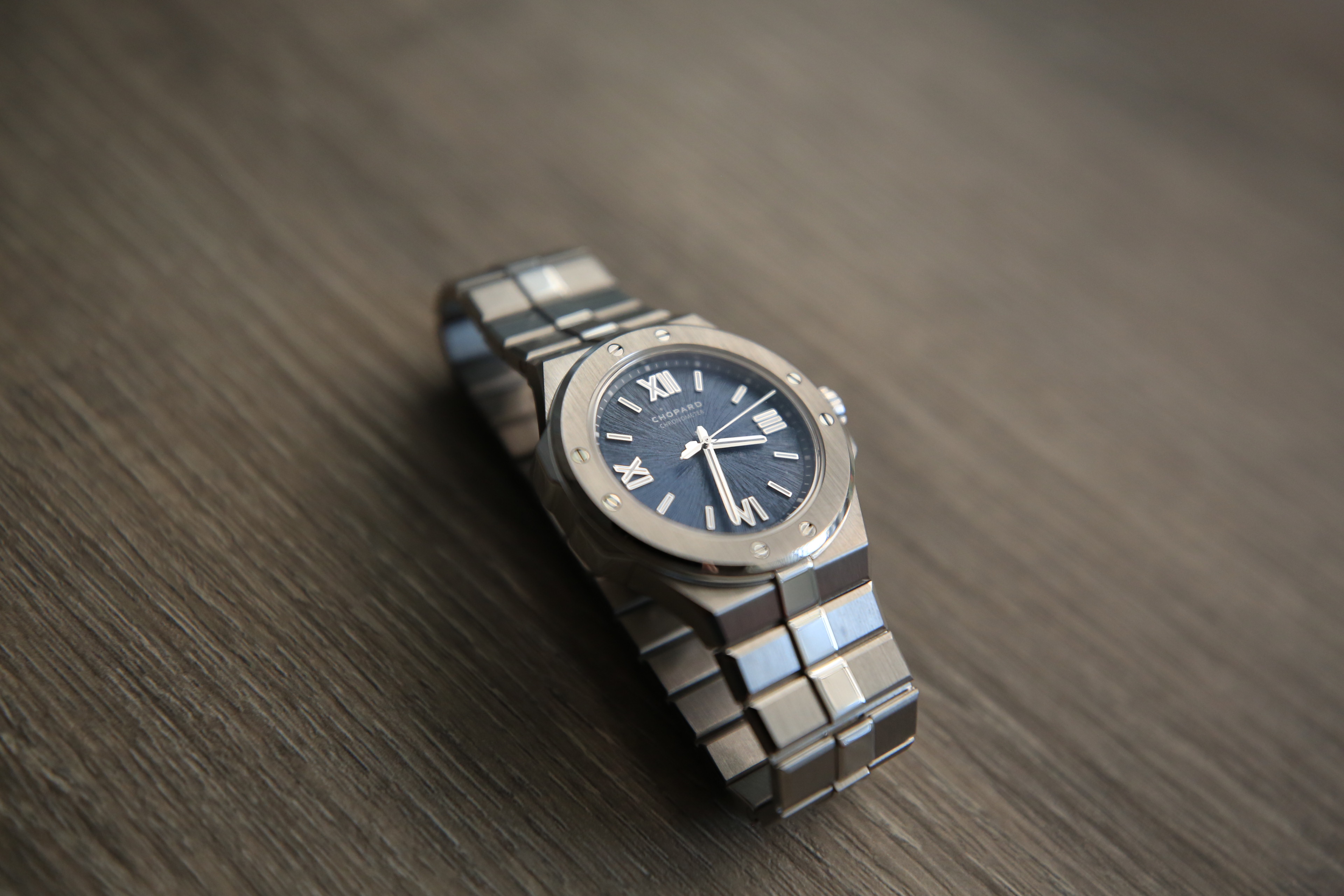 Chopard Alpine Eagle - Mobile01