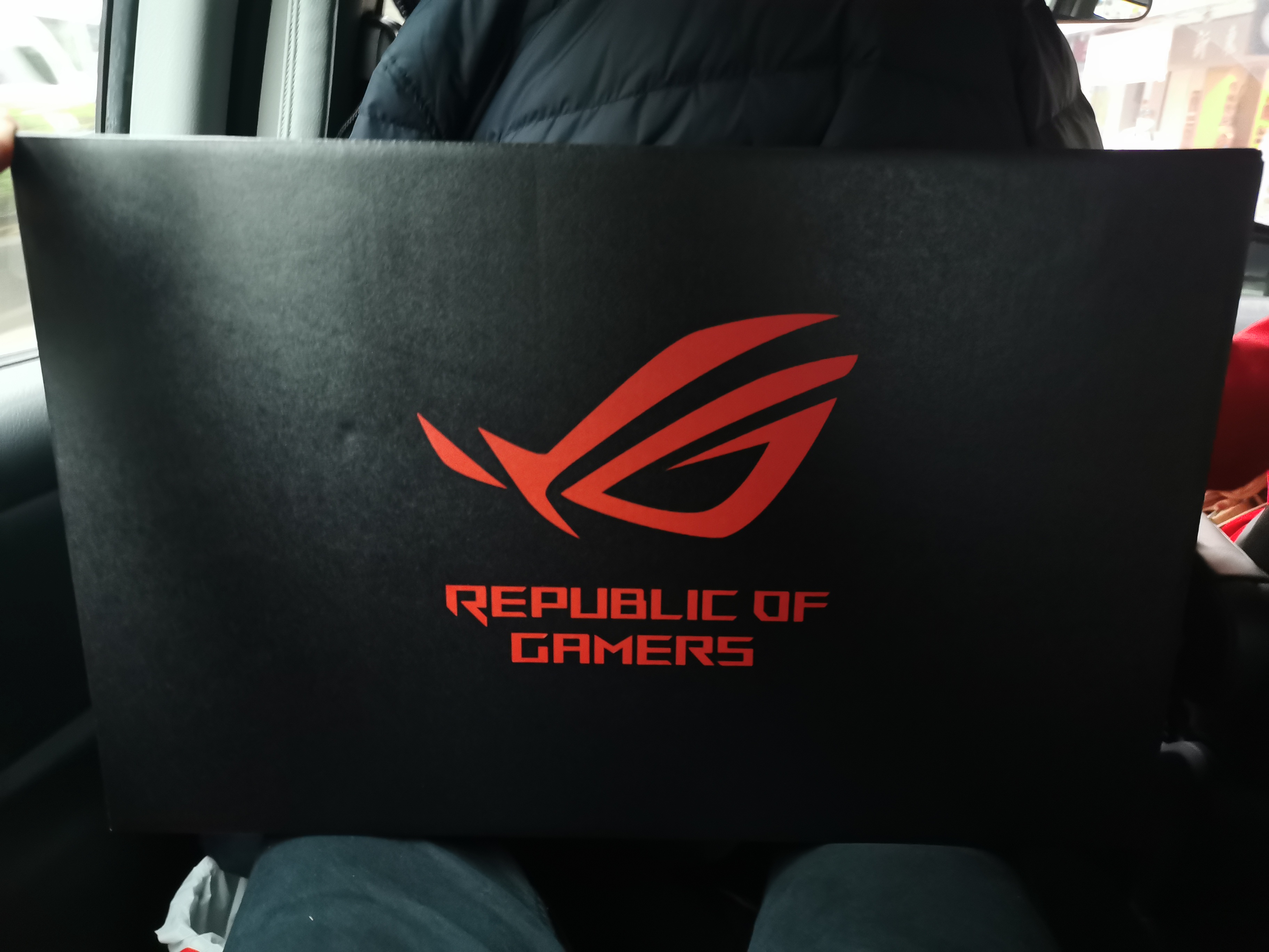 [開箱] ROG Zephyrus GA502IU出征，7奈米電競筆電世代來臨 - Mobile01