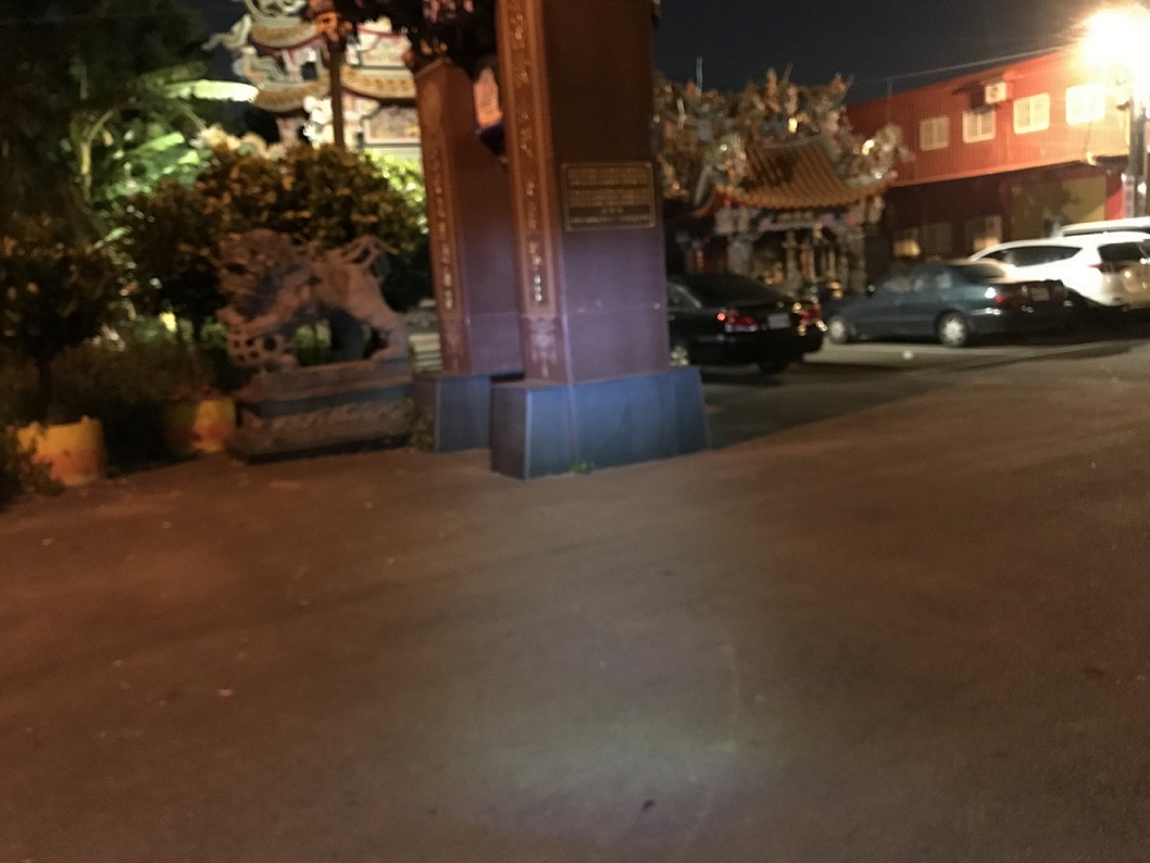 自行車燈 DOSUN AF800 有截止線及增加L型扣具 開箱試用 - Mobile01