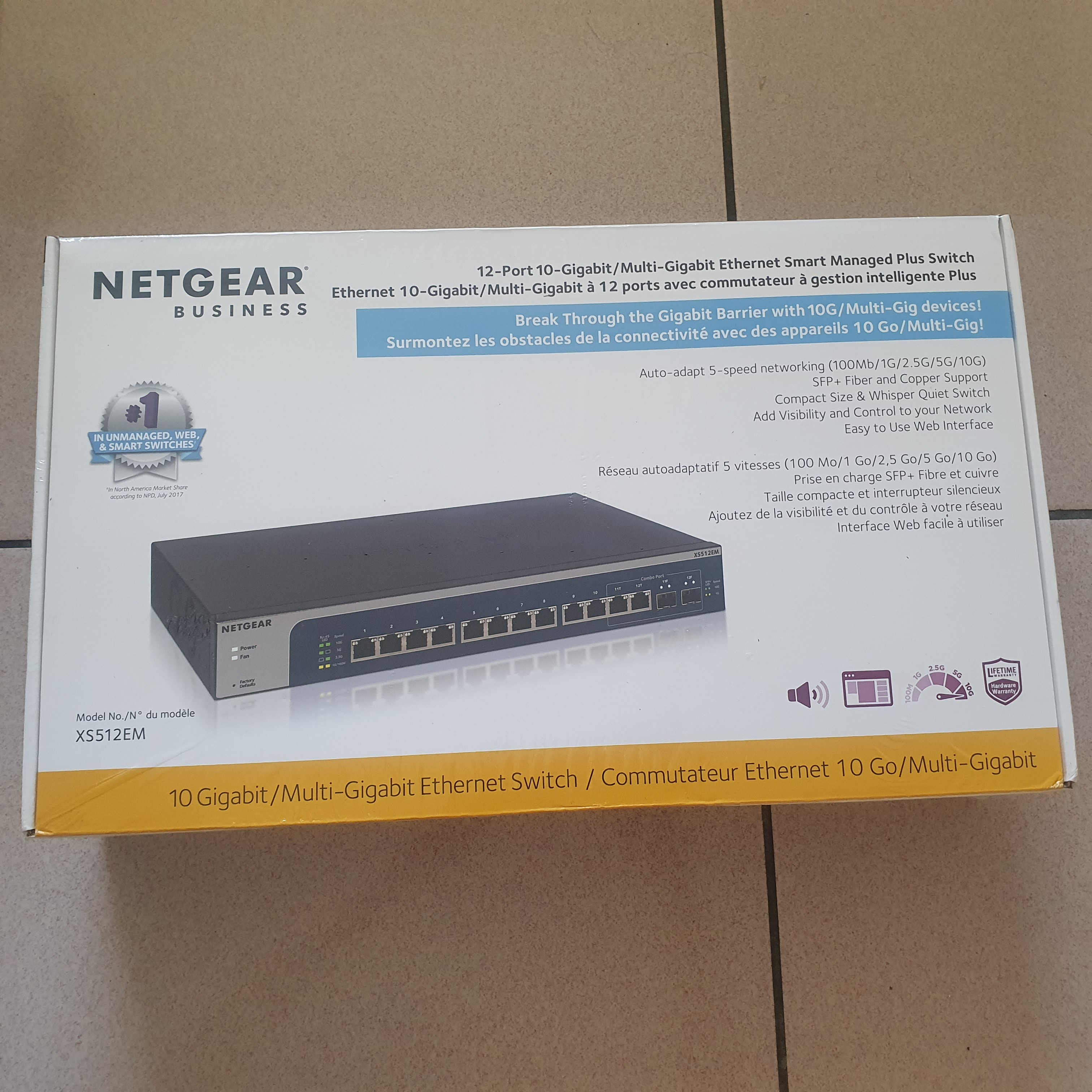 NETGEAR XS512EM 12埠10Gb簡易網管Multi-Giga交換器 簡單開箱 - Mobile01
