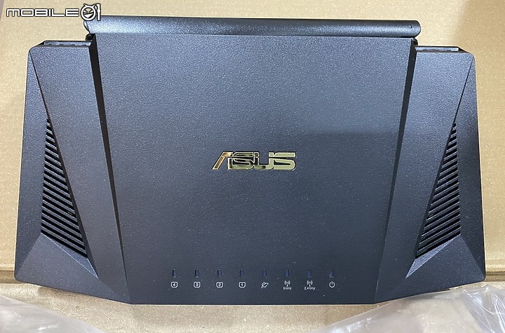 升級入門WiFi-6 AX 無線 RT-AX56U PCE-AX58BT 簡易開箱 - Mobile01
