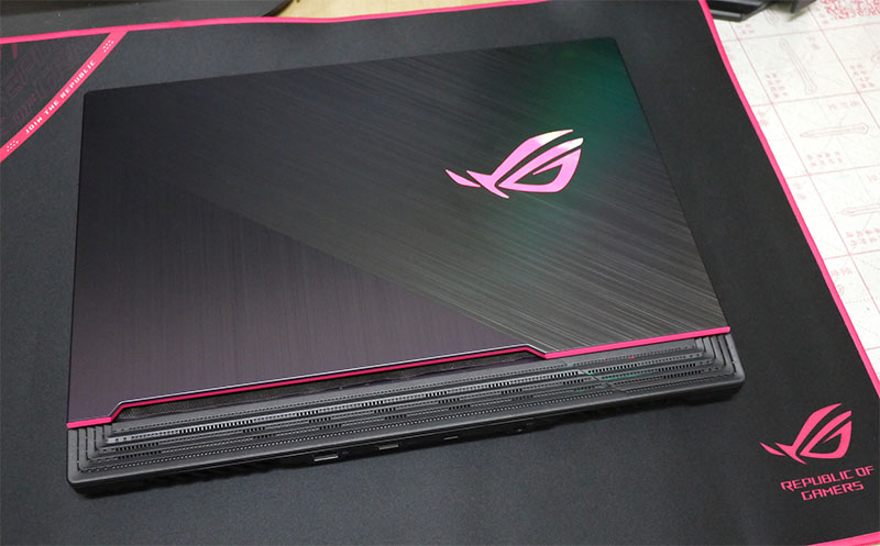 絕對外貌協會之 ROG G512LV 電馭粉 - Mobile01