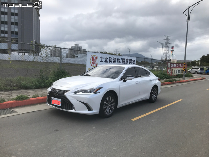 21年式 ES200簡易開箱（其實動力操控實際開起來還蠻不錯，沒有些鍵盤手說的那樣不好） - Mobile01