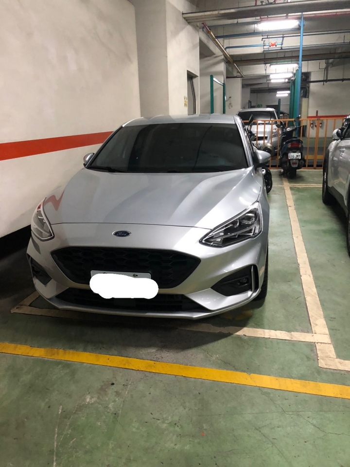 家中新成員Ford Focus 4D ST-line lommel開箱 - Mobile01