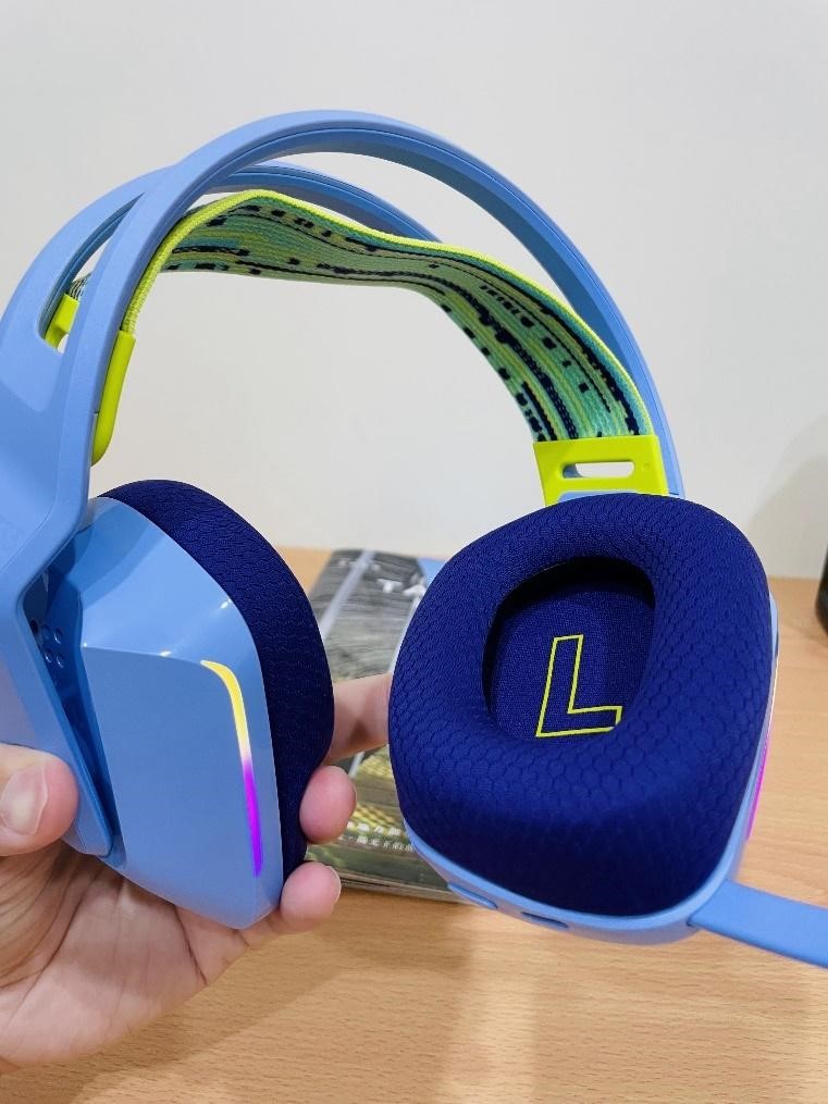 羅技G733不專業開箱試用，在家上班的新玩具 - Mobile01