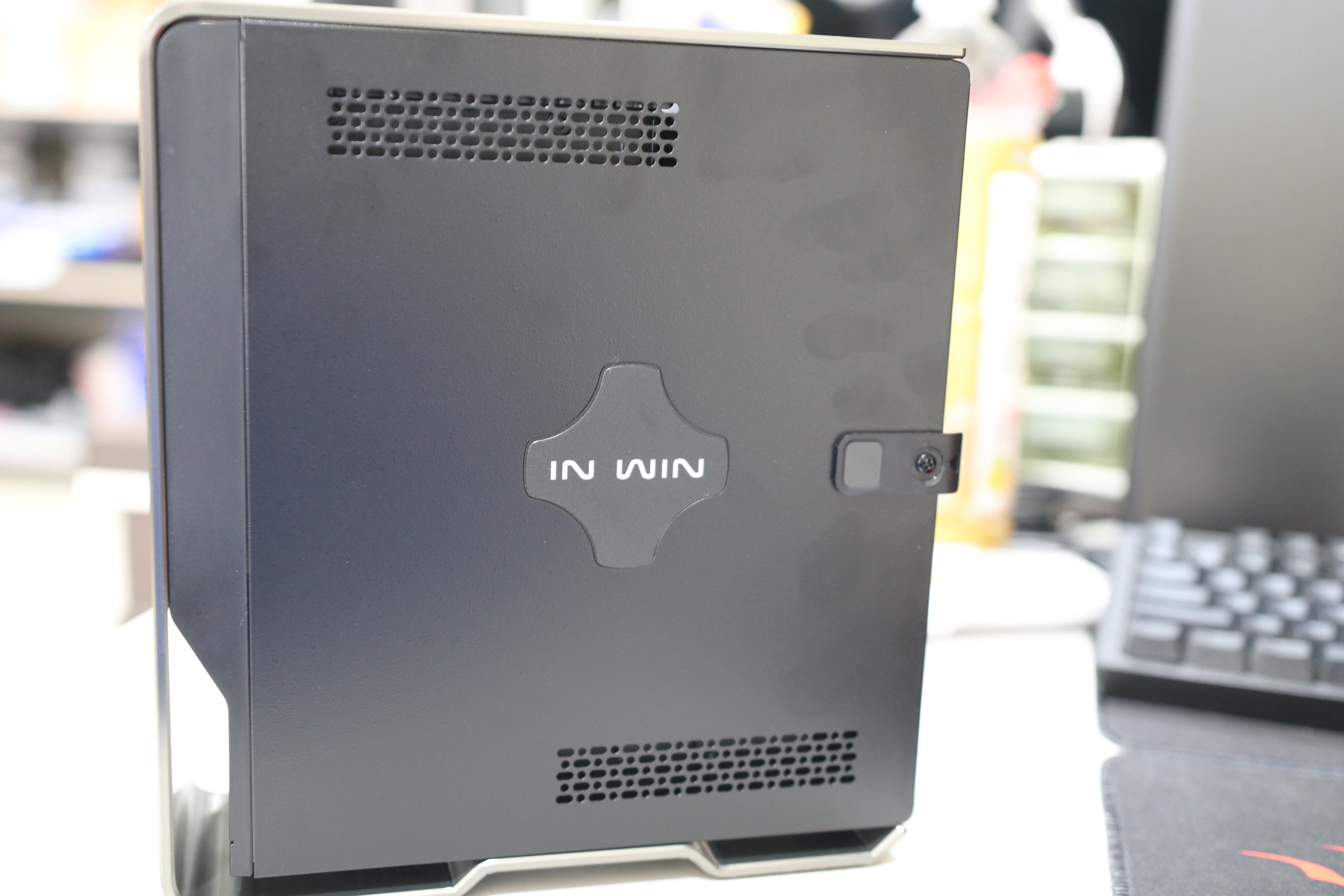 InWin CHOPIN Pro 看似誠意的升級之作 - Mobile01