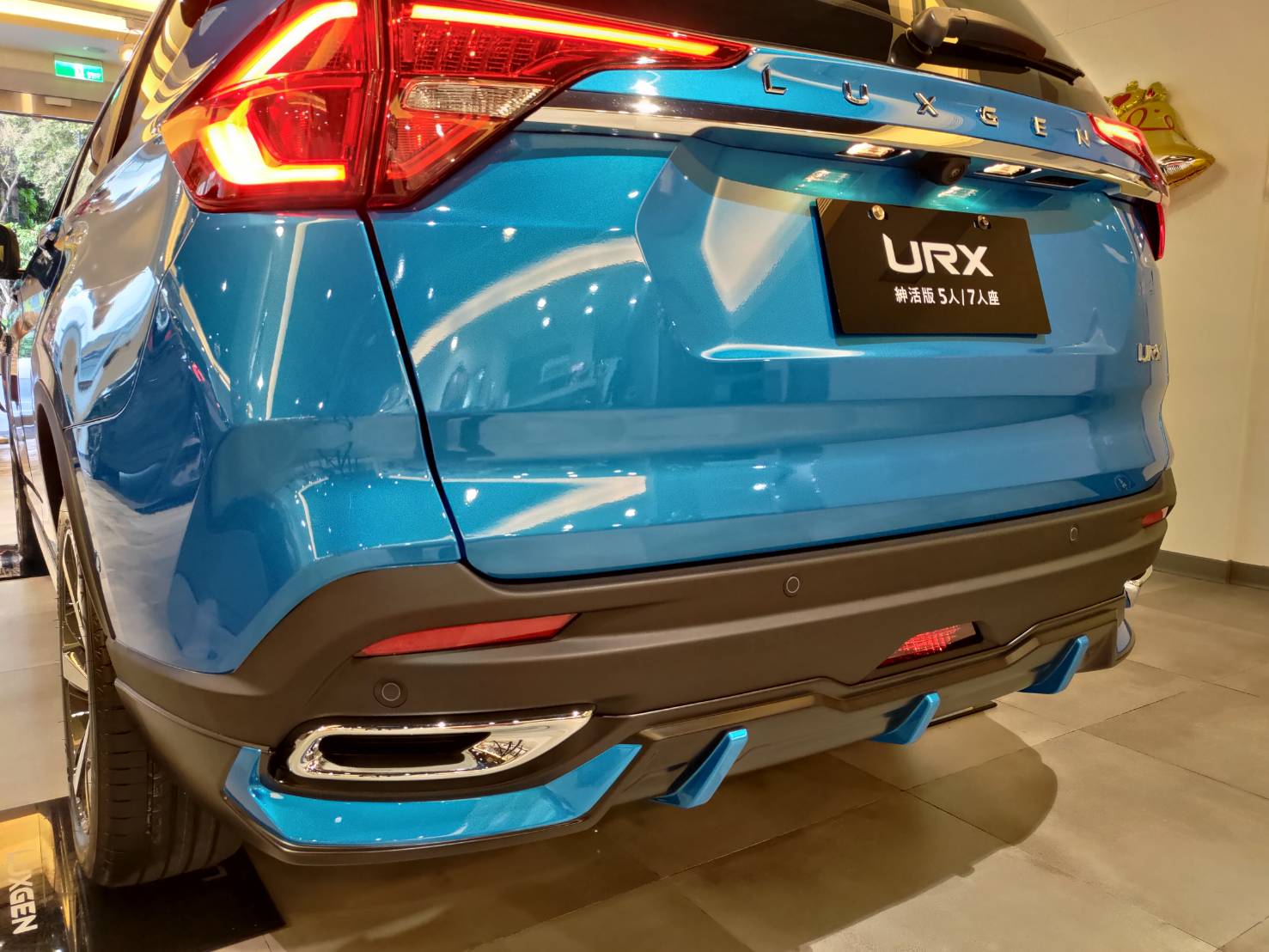 2022年式 URX 紳活版 實車分享 - Mobile01